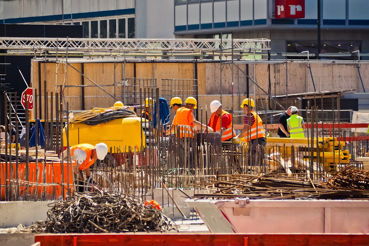 Ferramentas e Equipamentos: Quando comprar e alugar? - Construtec ...